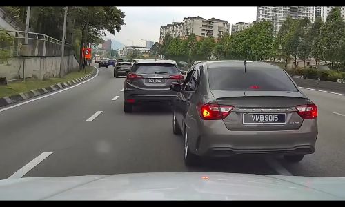 Passenger seen littering out of moving car - Anon