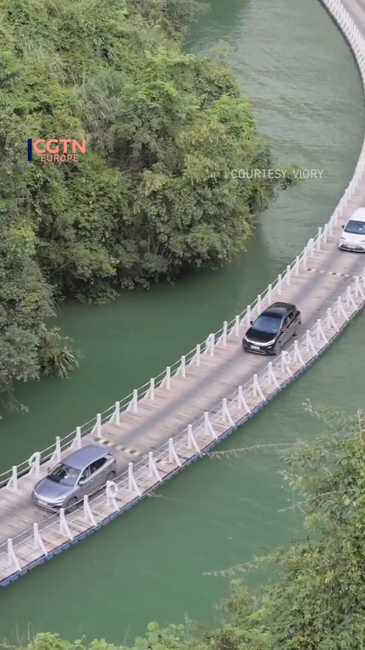 Unreal floating bridge in China
