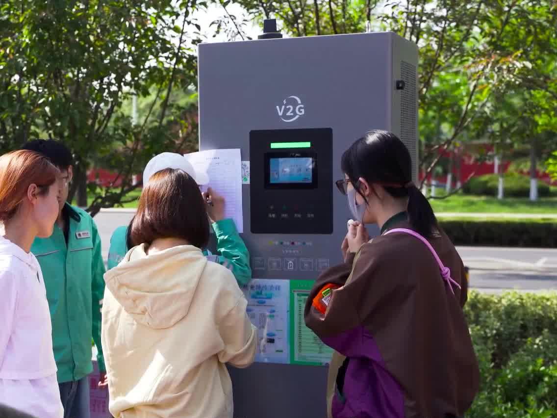 V2G technology transforms EVs into mobile energy storage units