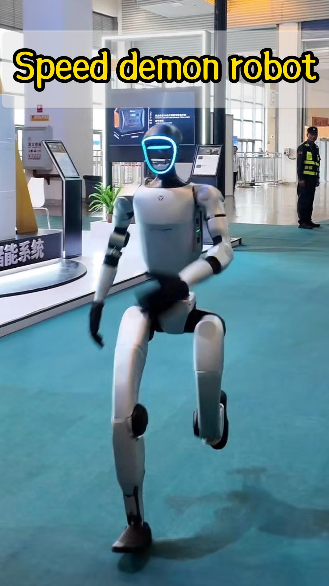 Sprinting robot at China-South Asia Expo
