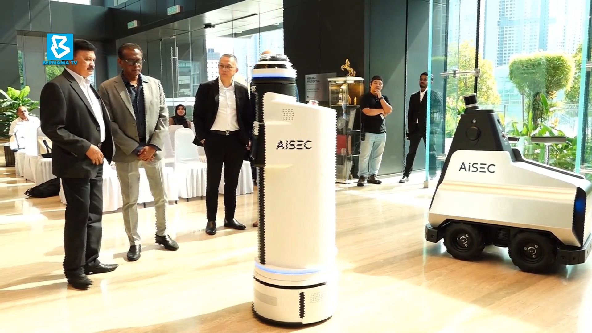 IJM launches Malaysia’s first AI-powered security robot