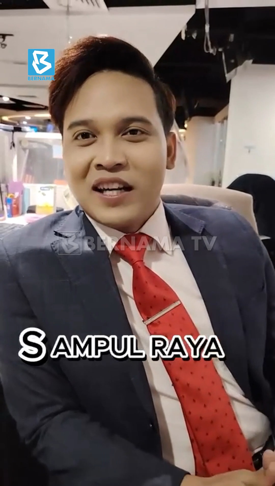 Biasa tonton mereka di kaca tv nampak bercakap tersusun sahaja kan ...