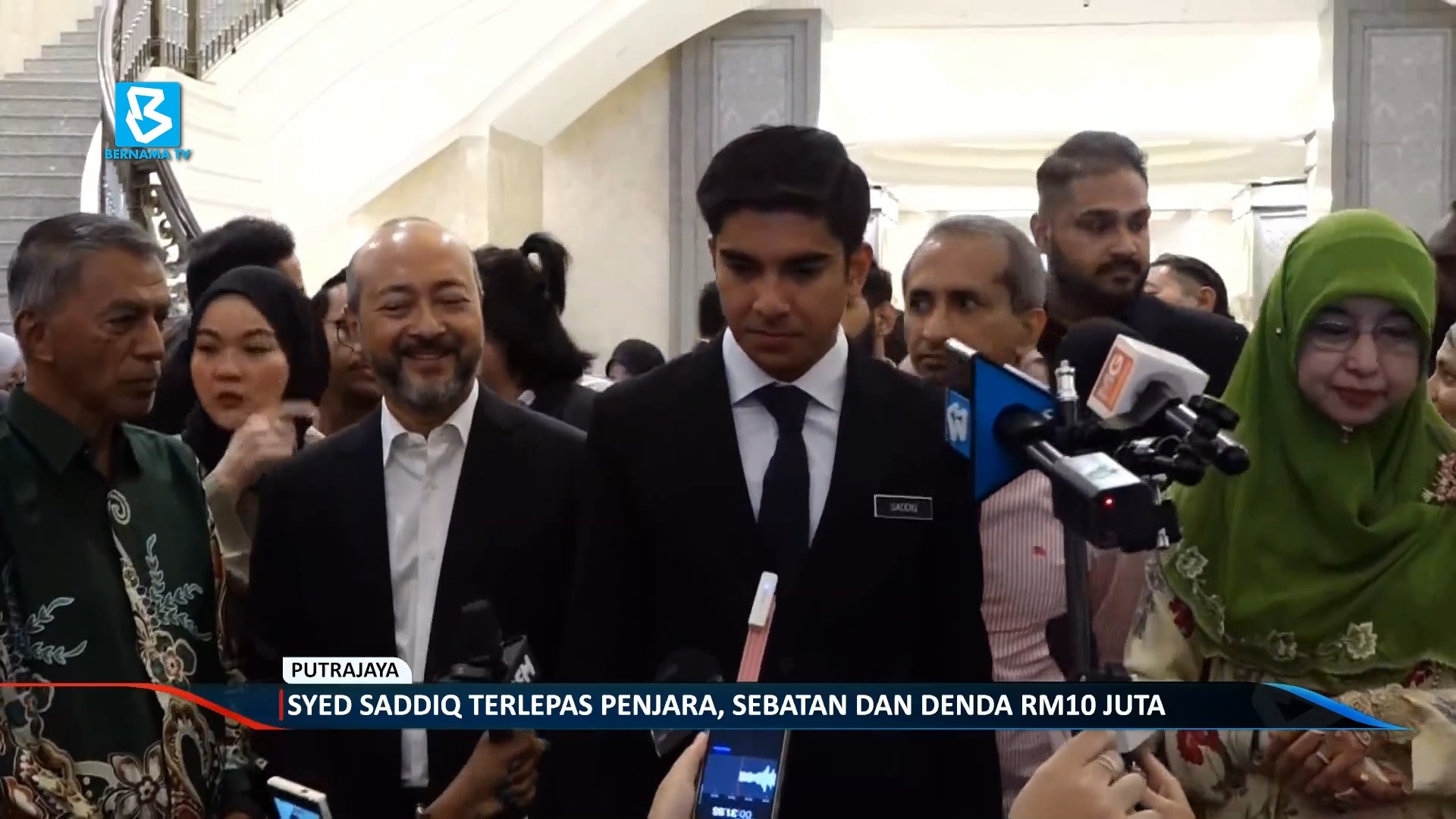 Syed Saddiq terlepas penjara, sebatan dan denda RM10 juta