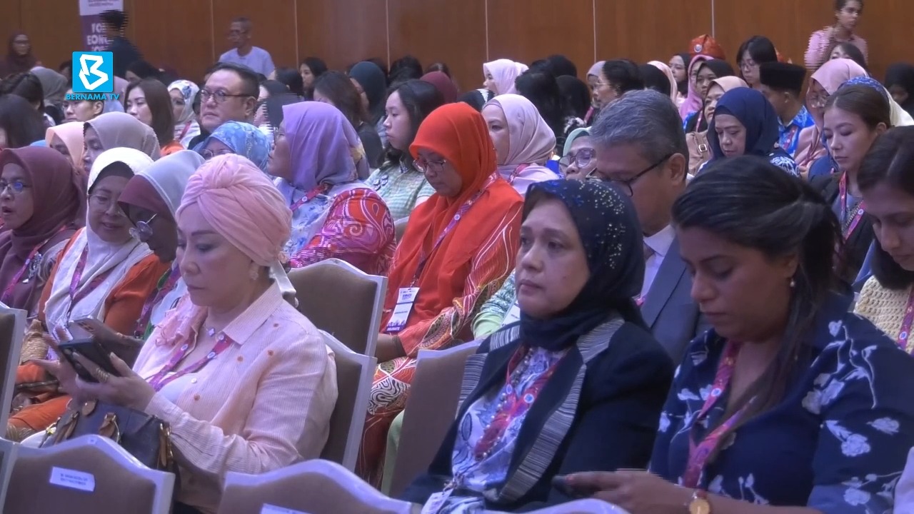 WEF ASEAN 2025: BERNAMA CEO receives ‘Women Of The Decade’ honour