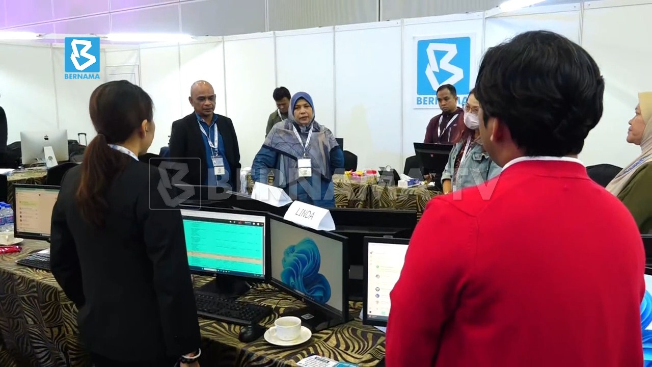 Ketua Pegawai Eksekutif Pertubuhan Berita Nasional Malaysia (BERNAMA ...