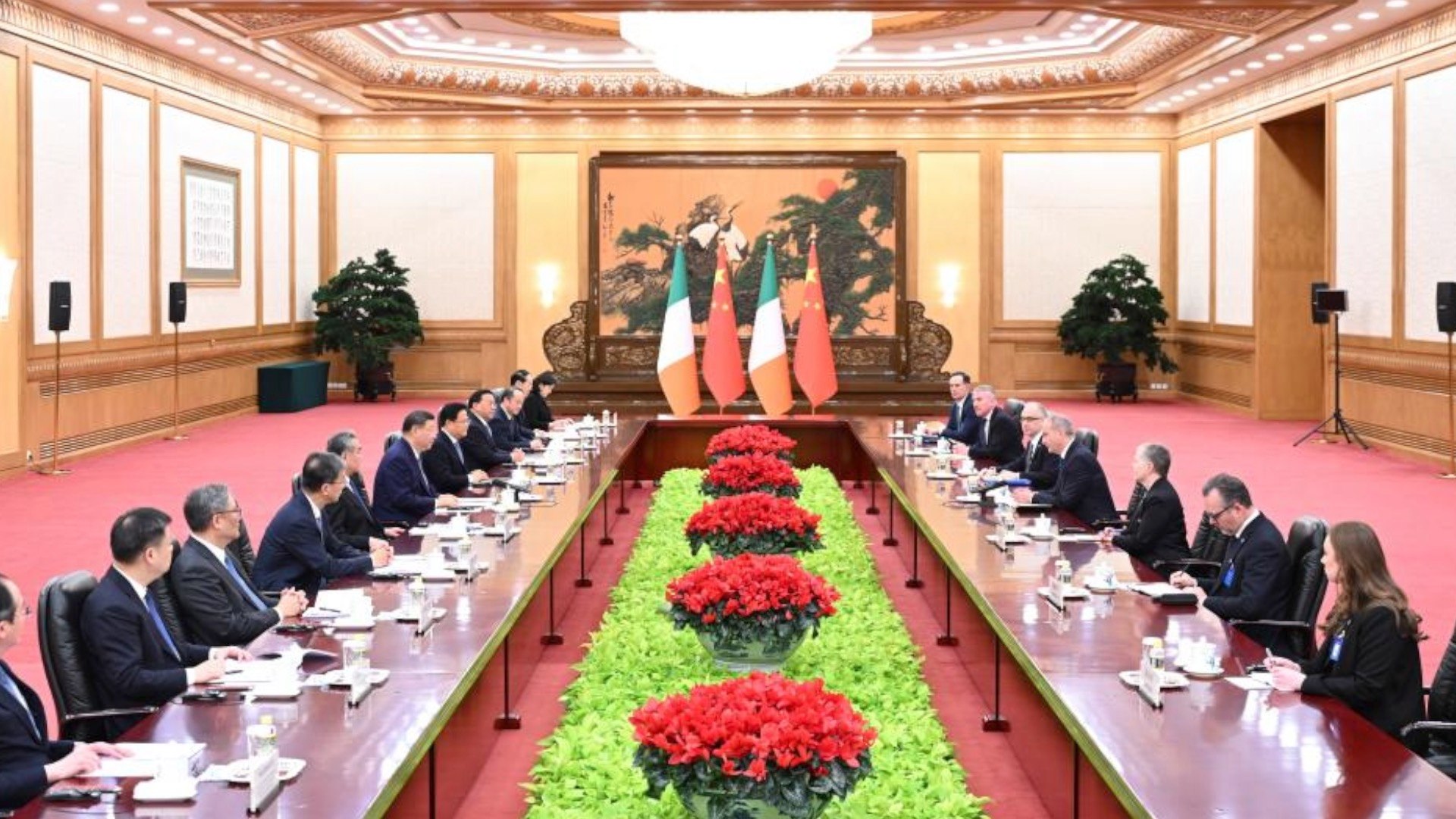 Chinese President Xi Jinping meets Taoiseach of Ireland, stresses long ...