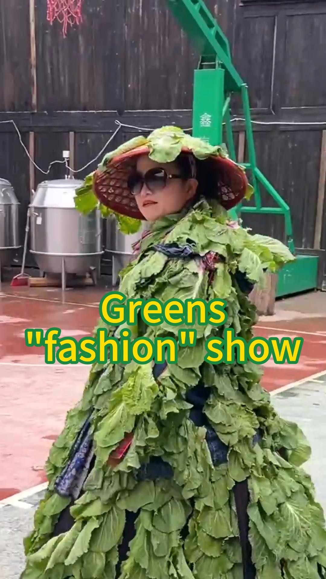Greens "fashion" show ahead of Int'l Women's Day
