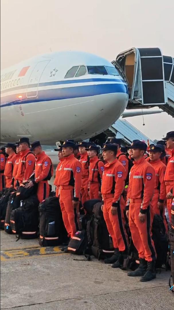 Chinese rescue team arrives in Myanmar
